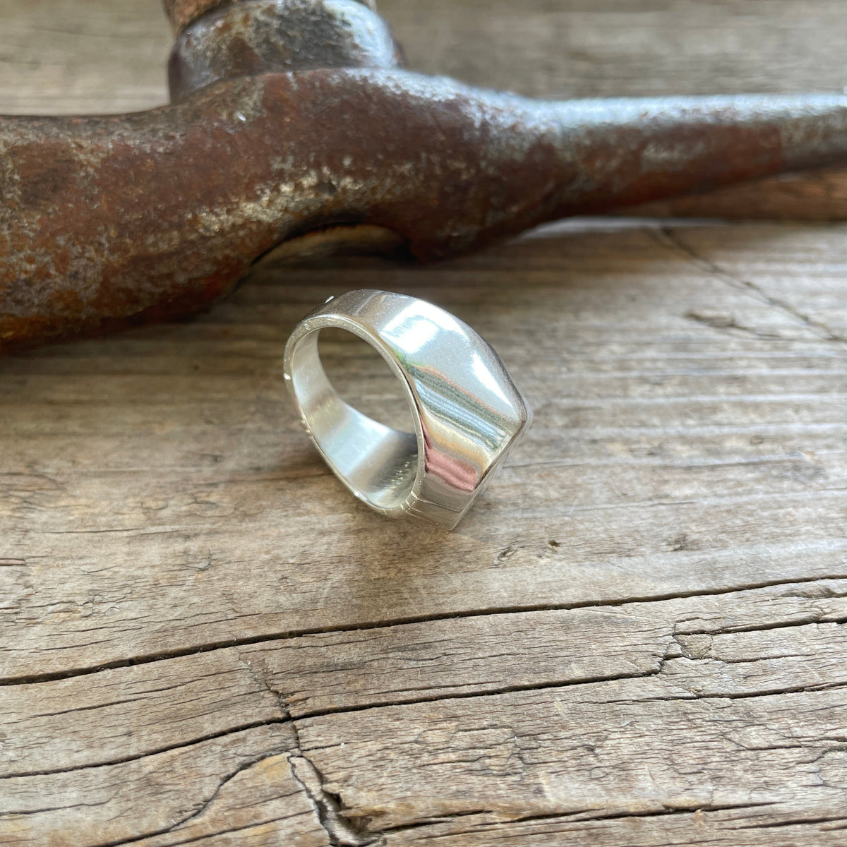 Hollow Form Ring II – Kristin Buhler Design